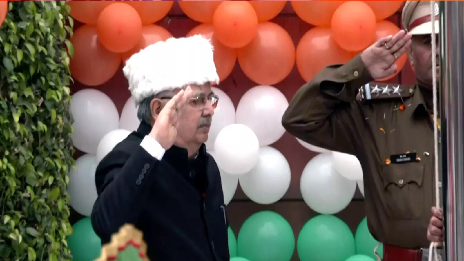 raman singh: BJP National VP Raman Singh unfurls Tricolour at party ...