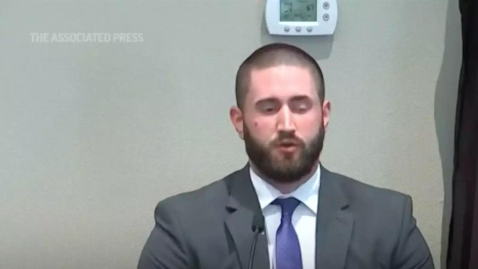 Law officer: Alex Murdaugh appeared upset after his wife and son were ...