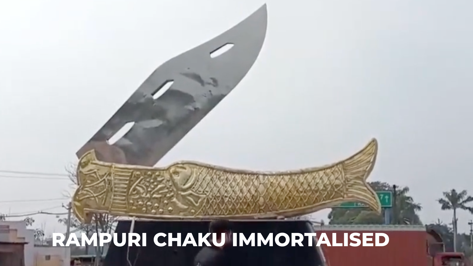 Watch: Bollywood’s ‘Rampuri Chaku’ gets its own ‘statue’