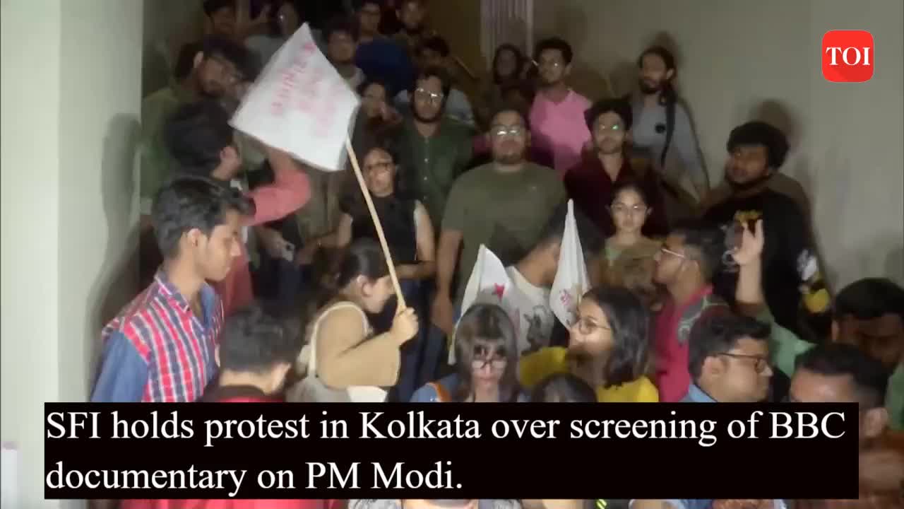 pm modi: SFI students in Kolkata hold protest over screening of BBC ...