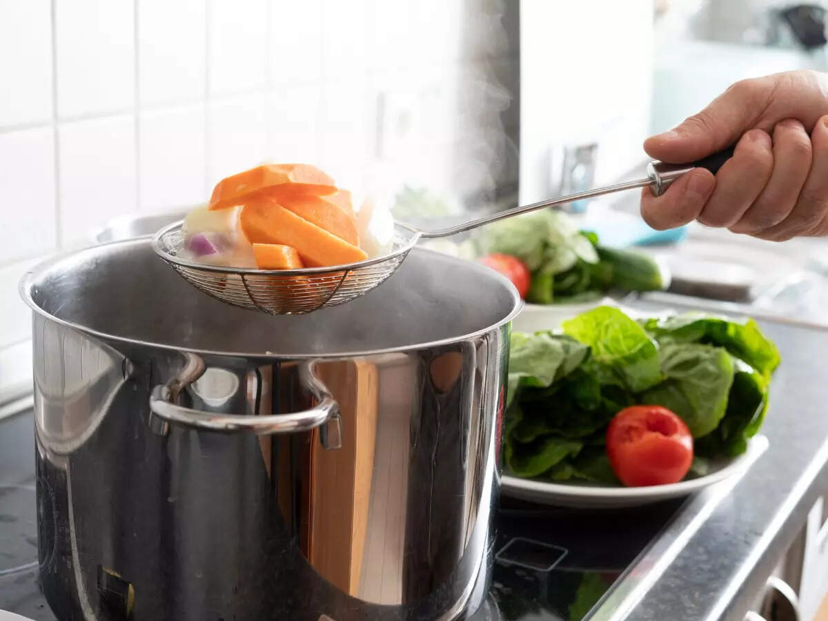 How to blanch different types of vegetables