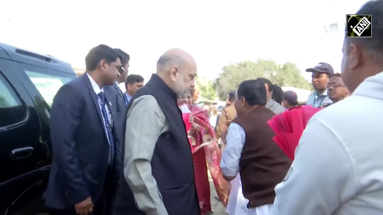 Jharkhand: HM Amit Shah visits Anukul Thakur Ashram in Deoghar