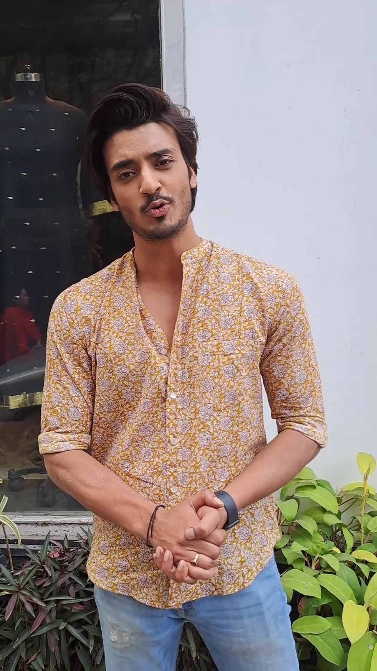 John Bhattacharya wishes Calcutta Times readers on Saraswati Puja