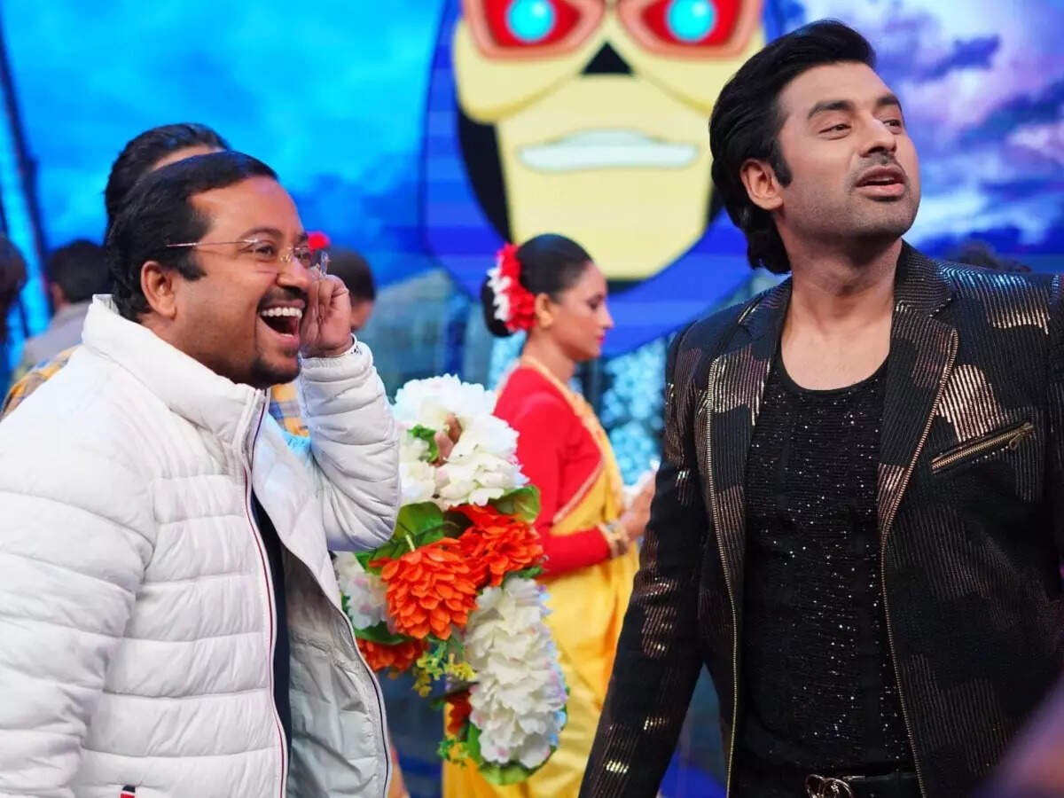 Candid pics from Dance Bangla Dance Season 12’s set