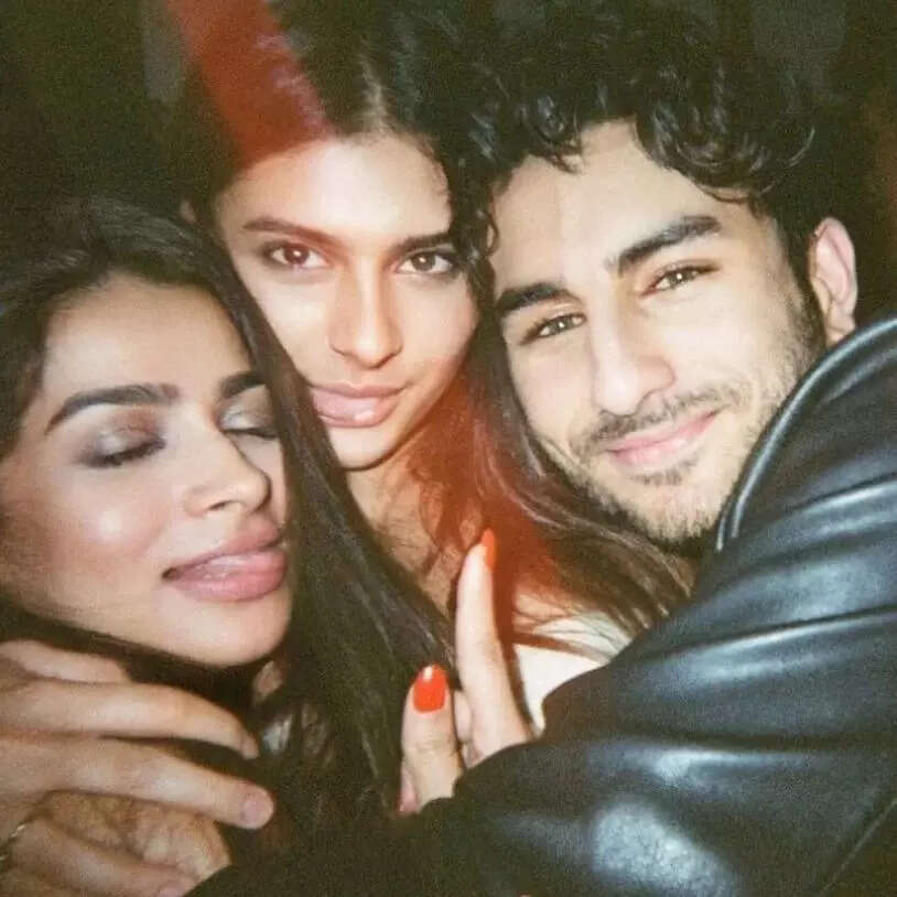 Nysa Devgan, Palak Tiwari, and Ibrahim Ali Khan had THIS much fun at their Saturday night party ...