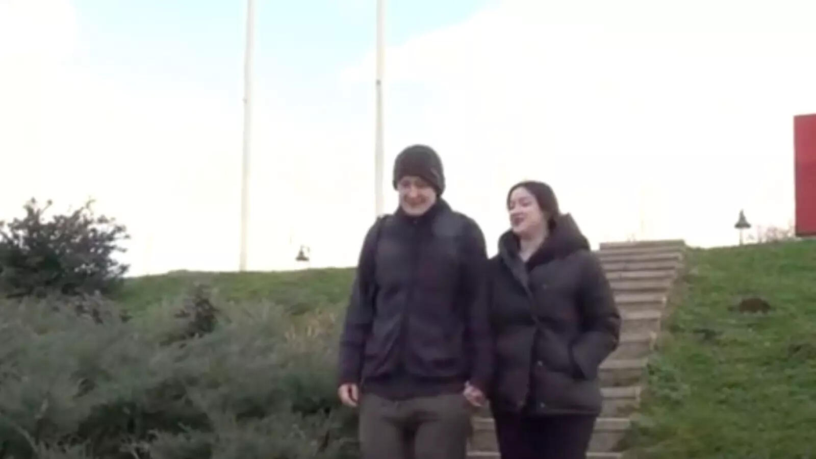russia-ukraine war: Ukraine-Russia war: Nations at war, young couple ...