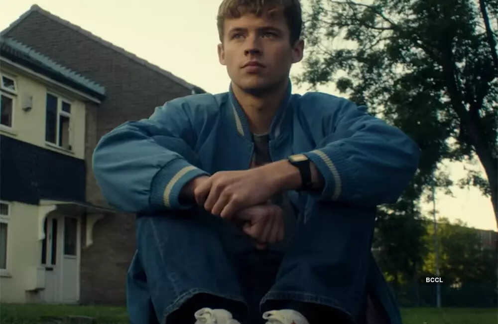 Red Rose Web Series: Review, Trailer, Star Cast, Songs, Actress Name ...