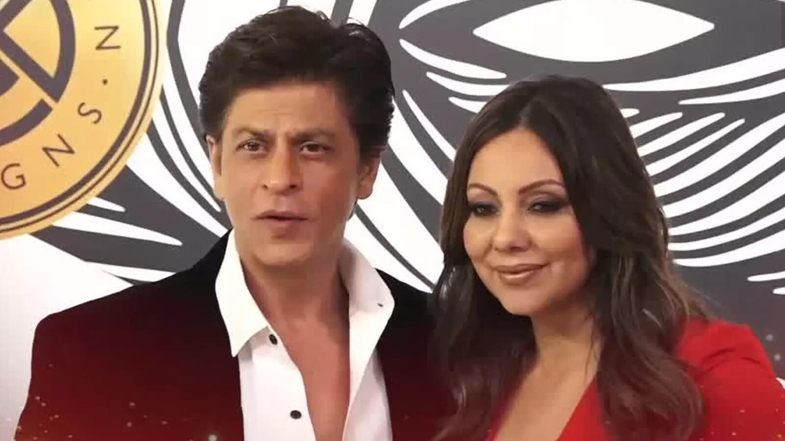 Shah Rukh Khan reveals the first gift he gave to Gauri Khan on their ...