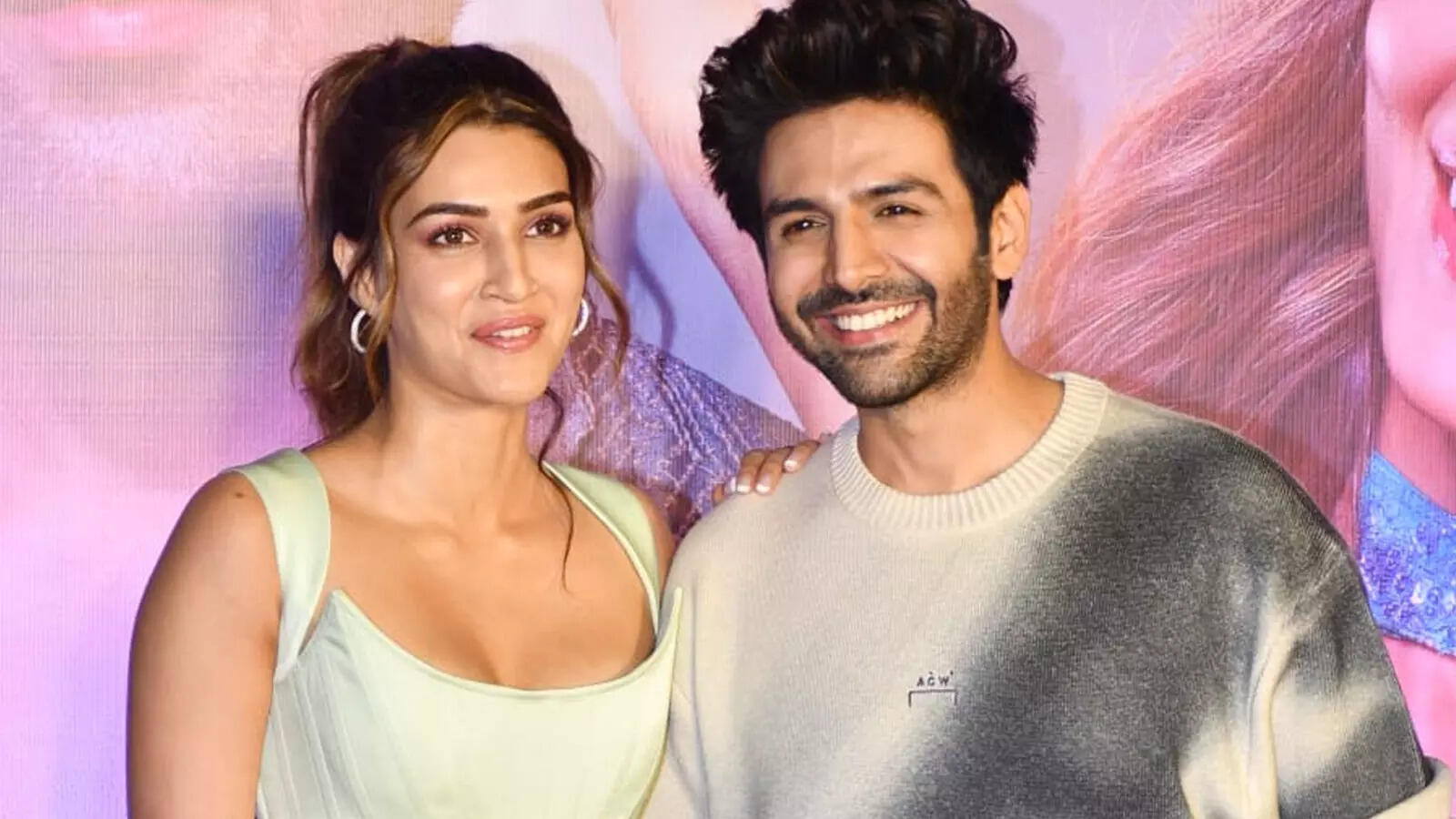 Shehzada: Shahid Kapoor, Varun Dhawan and other celebs attend screening of Kartik Aaryan and ...