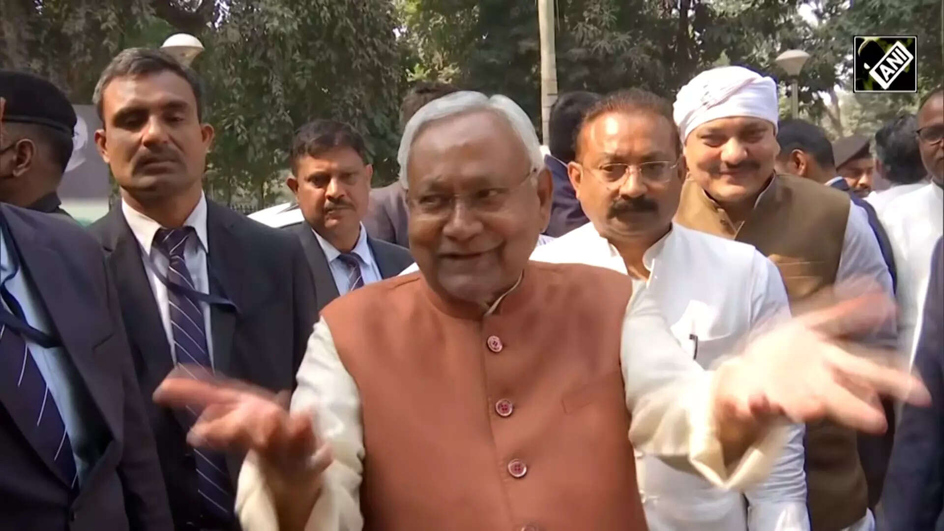 If someone speaks against Centre, they will face consequences: Nitish ...