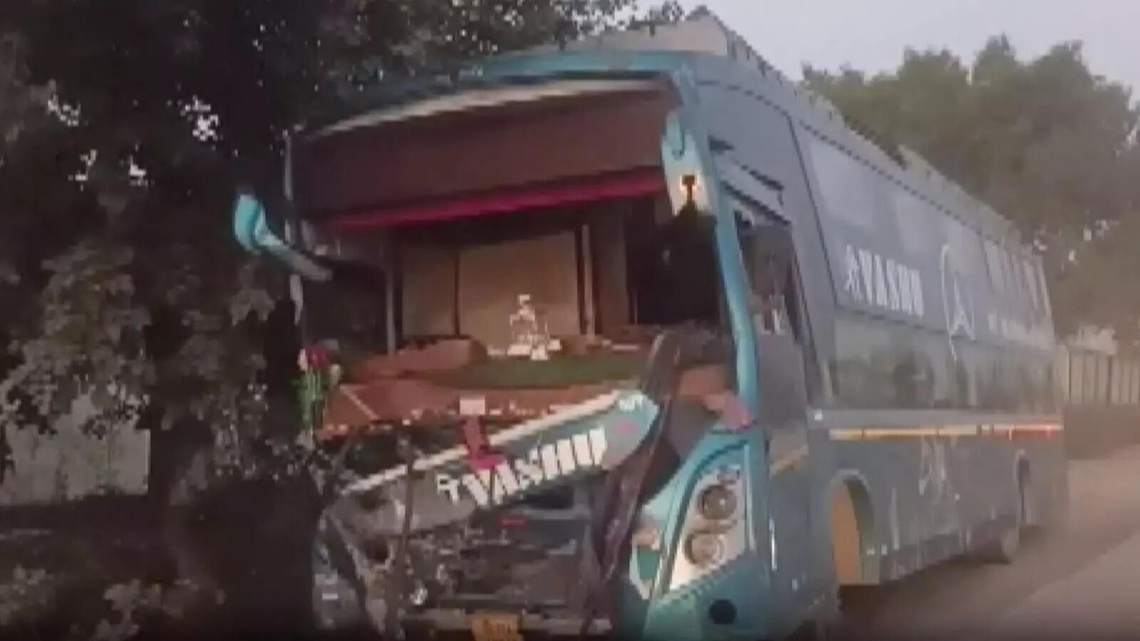 UP: 1 dead, 3 injured in collision of bus and DCM vehicle in Etawah