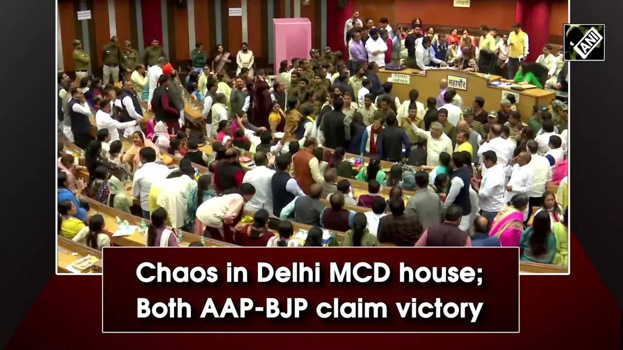 Chaos in Delhi MCD house; Both AAP-BJP claim victory