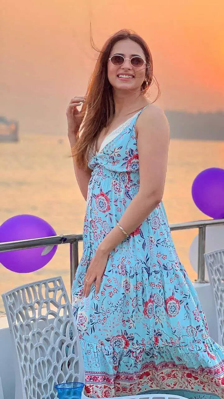 Jaani turns producer for Gippy Grewal and Sargun Mehta’s ‘Jatt Nuu ...