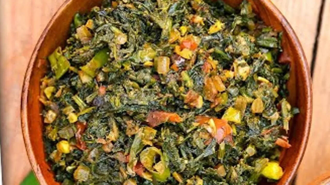 Watch: How to make Tawa Saag - Times Food