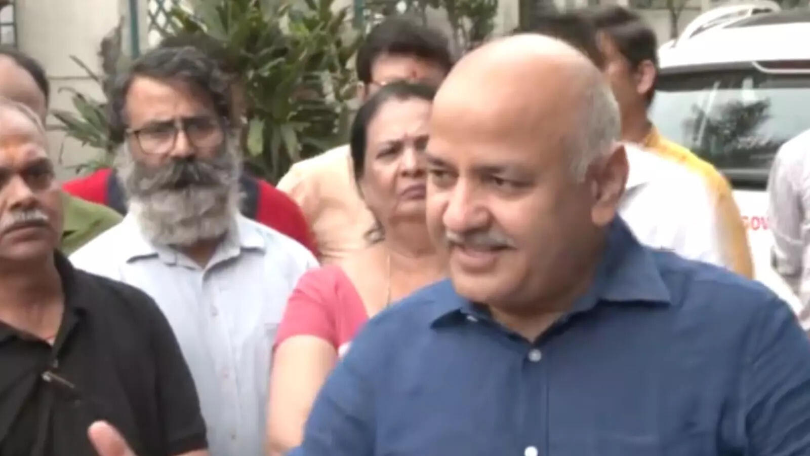 Delhi Liquorgate: Deputy CM Manish Sisodia accused of taking 100 crore bribe