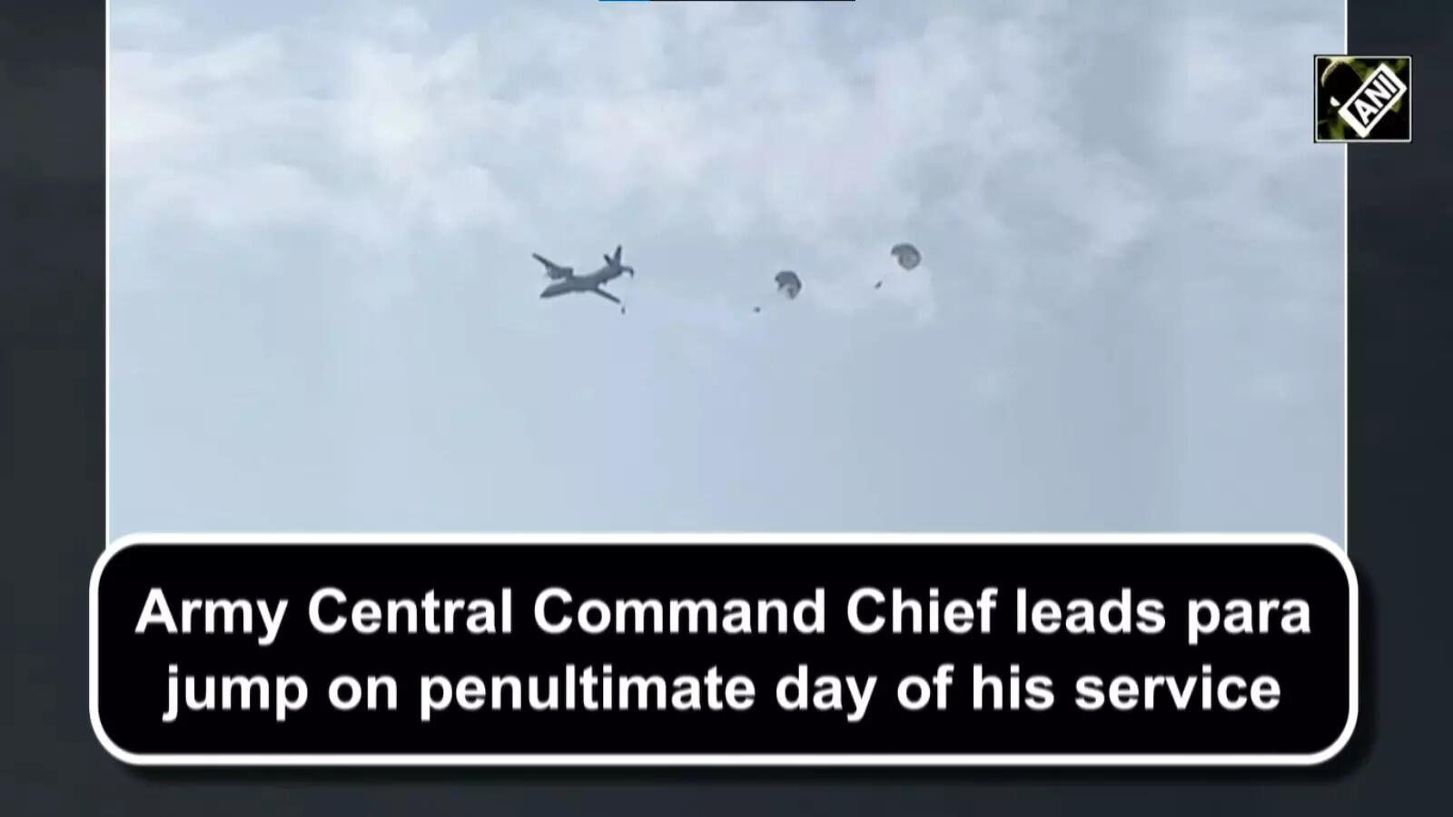 Army Central Command Chief leads para jump on penultimate day of his ...