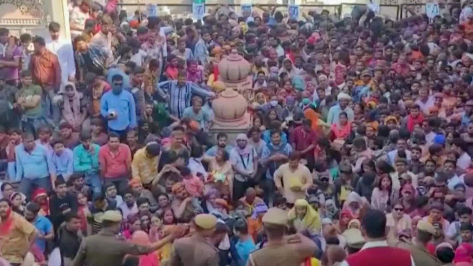 holi: UP: People celebrate grand ‘Laddu Mar Holi’ in Mathura