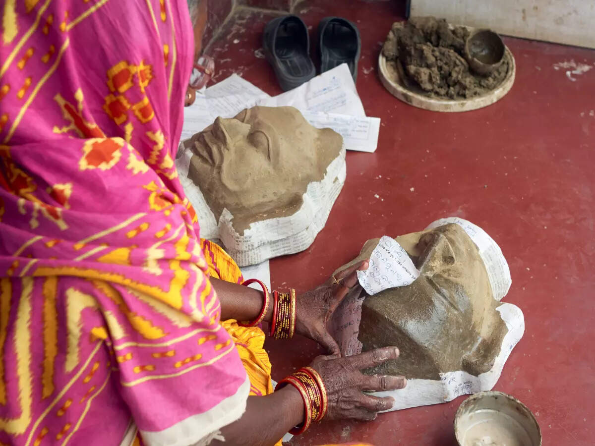 Unique and beautiful world of Pattachitra in Raghurajpur, Odisha ...