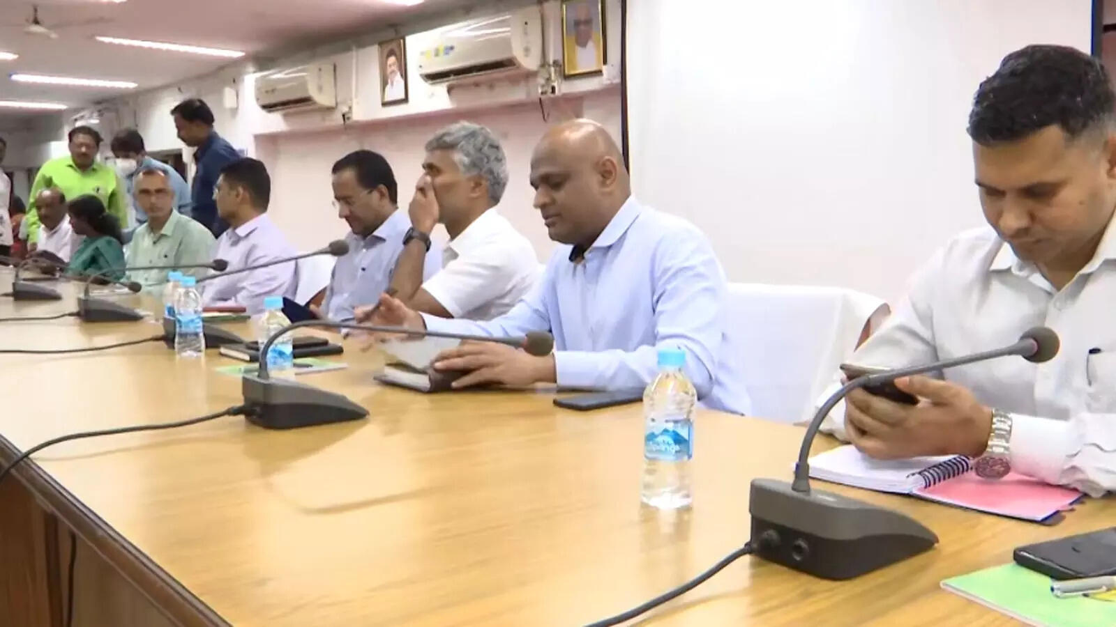 Bihar govt officials hold meeting with Tamil Nadu govt officials to probe assault on migrant ...