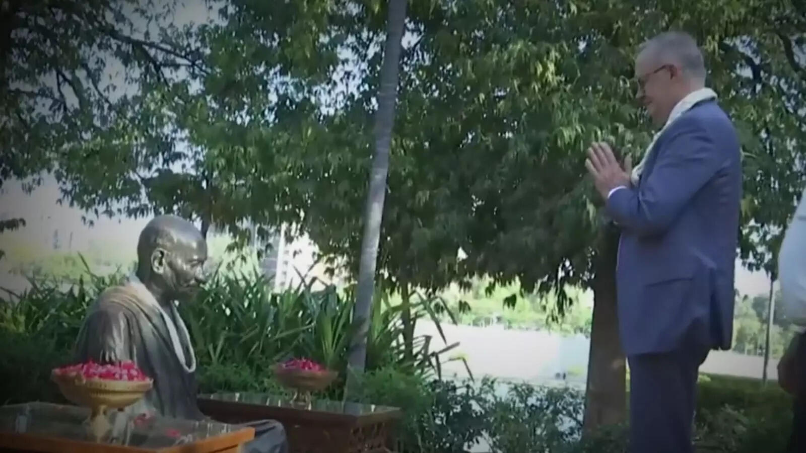 Australian PM Anthony Albanese along with Gujarat CM Bhupendra Patel visit Sabarmati Ashram