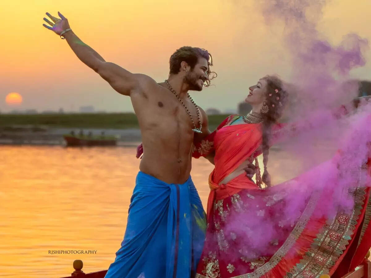 Dreamy photos of Gourab Mondal and fiancée Chintamani Diana