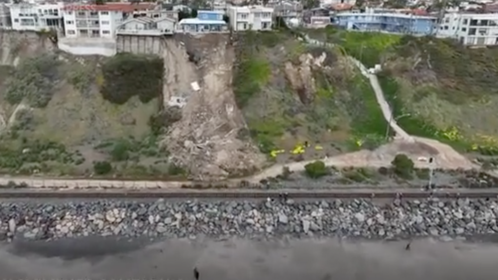 California buildings still in peril from tumbling cliff, residents ...
