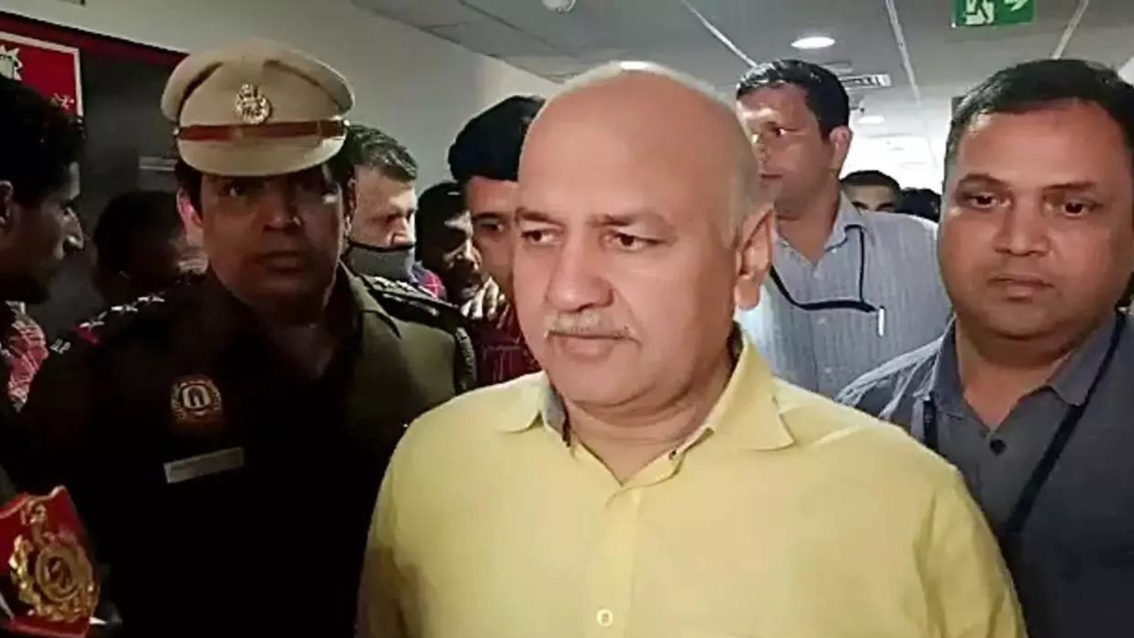 Excise policy case: Manish Sisodia arrives at Rouse Avenue Court in Delhi