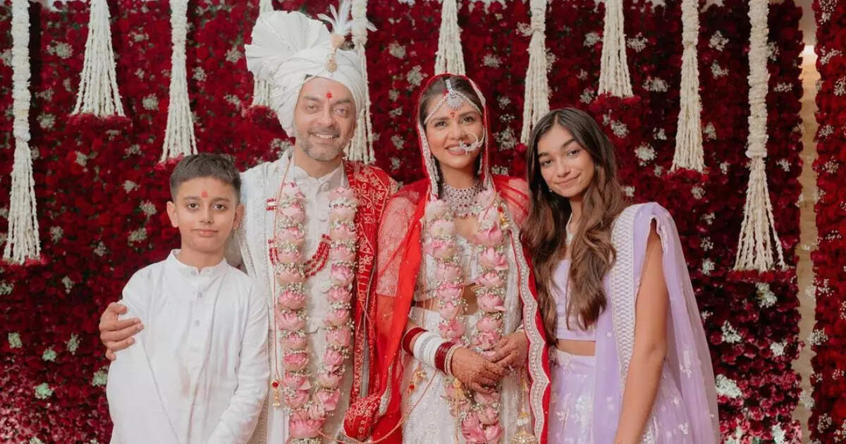 Barun And Sanaya Wedding Dalljiet Kaur Nikhil Patel Sangeet: Sanaya