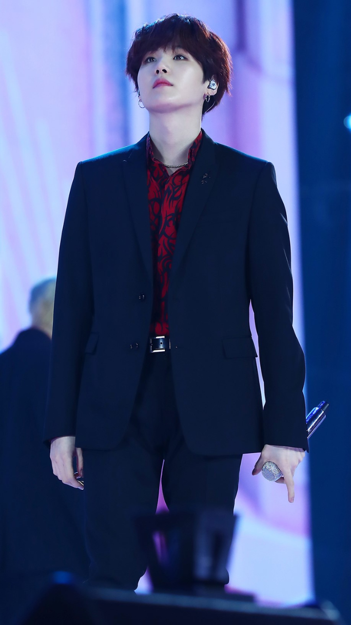 BTS' Suga In Black Outfits: Pics Of K-Pop Rapper In All, 58% OFF