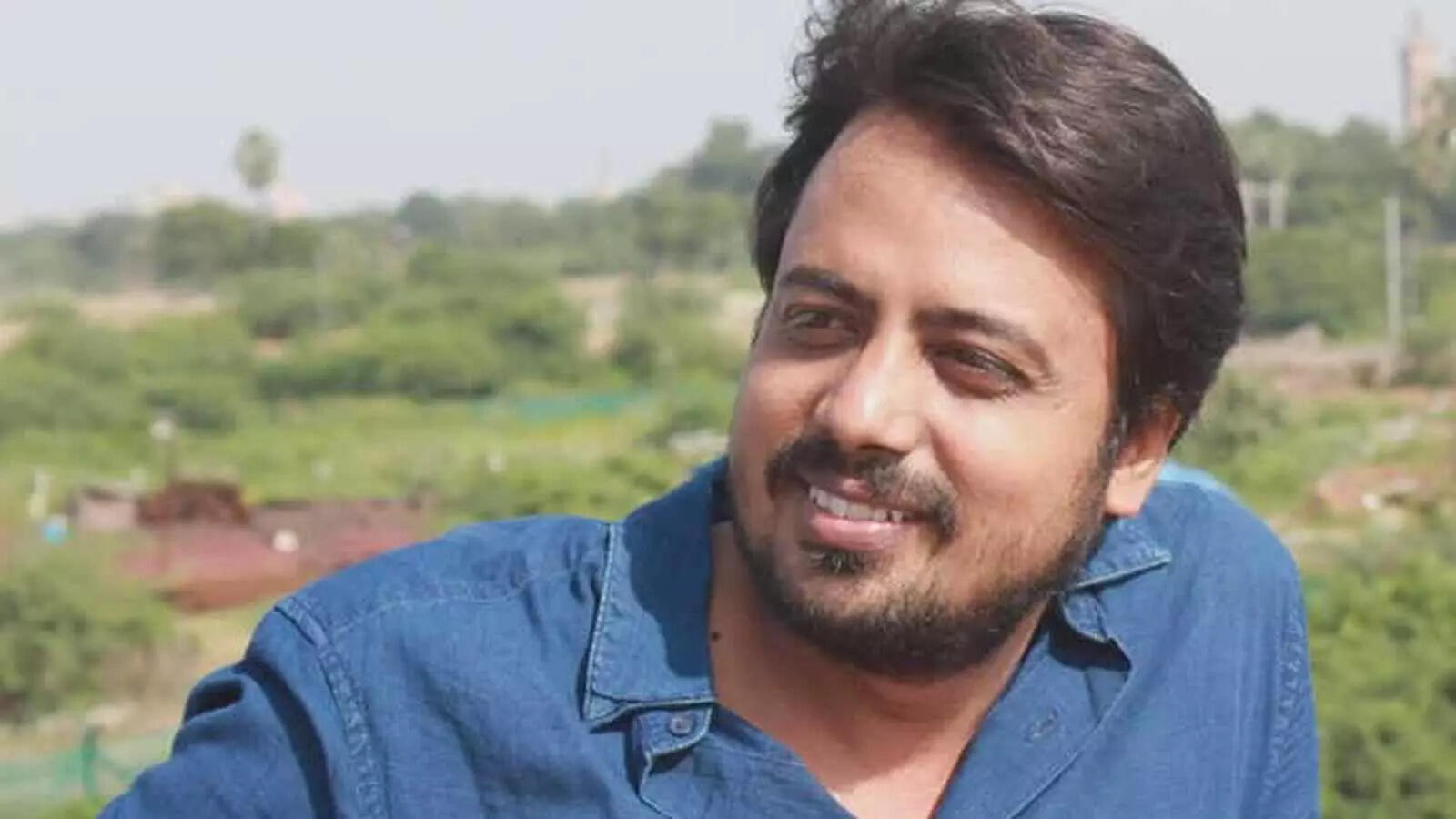 malhar thakar: 'Shubh Yaatra' Poster out! Malhar Thakar starrer is all ...