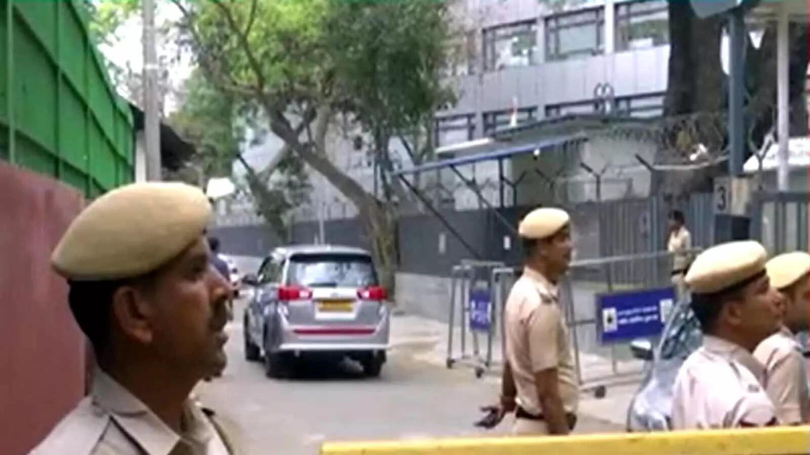 Delhi Excise Policy Case: Legal team of BRS leader K Kavitha arrives at ... Delhi Excise Policy Case: Legal team of BRS leader K Kavitha arrives at ...