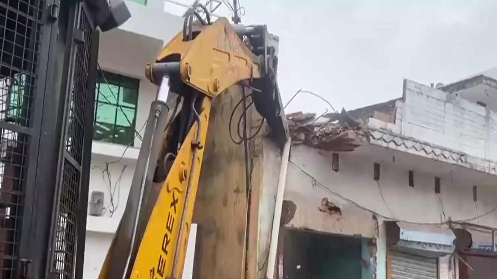 Umesh Pal Murder Case: UP Police demolishes shooter Ghulam’s house in ...