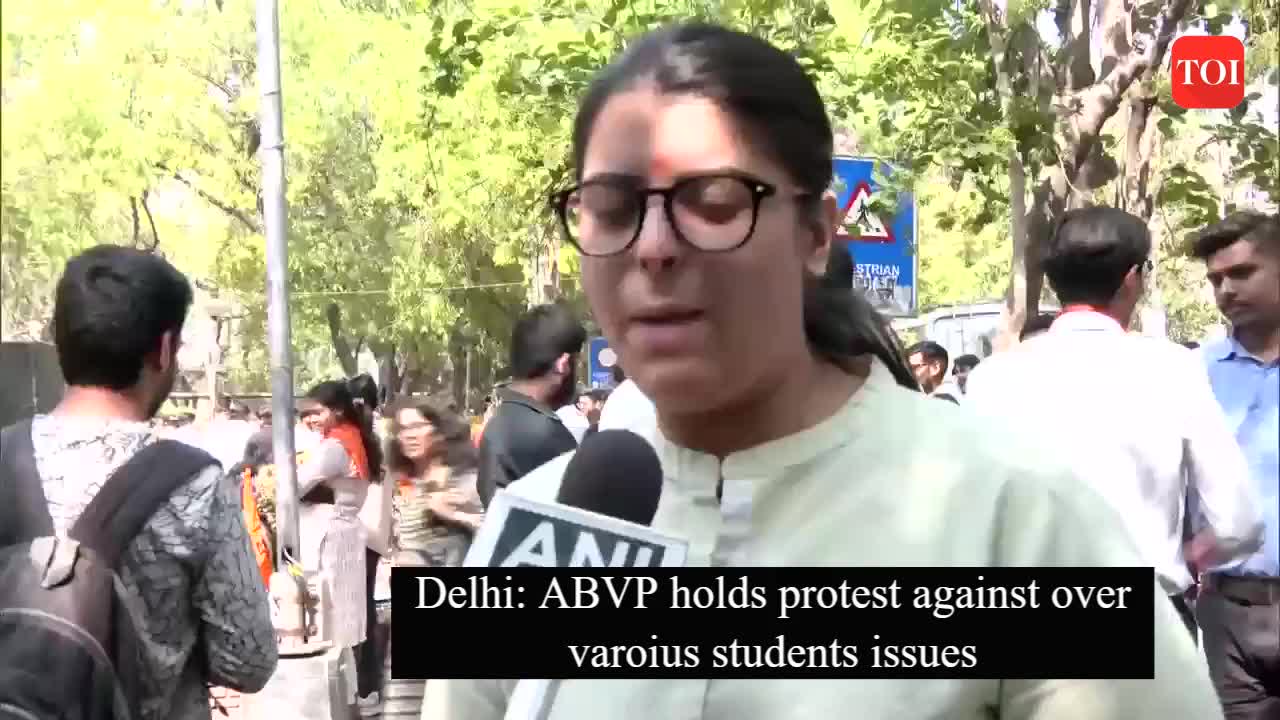 Delhi: ABVP holds protest