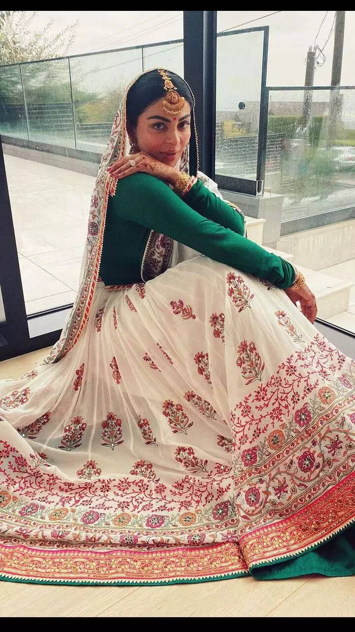 #MothersDaySpecial - When strong mom Neeru Bajwa clapped back at trolls ...