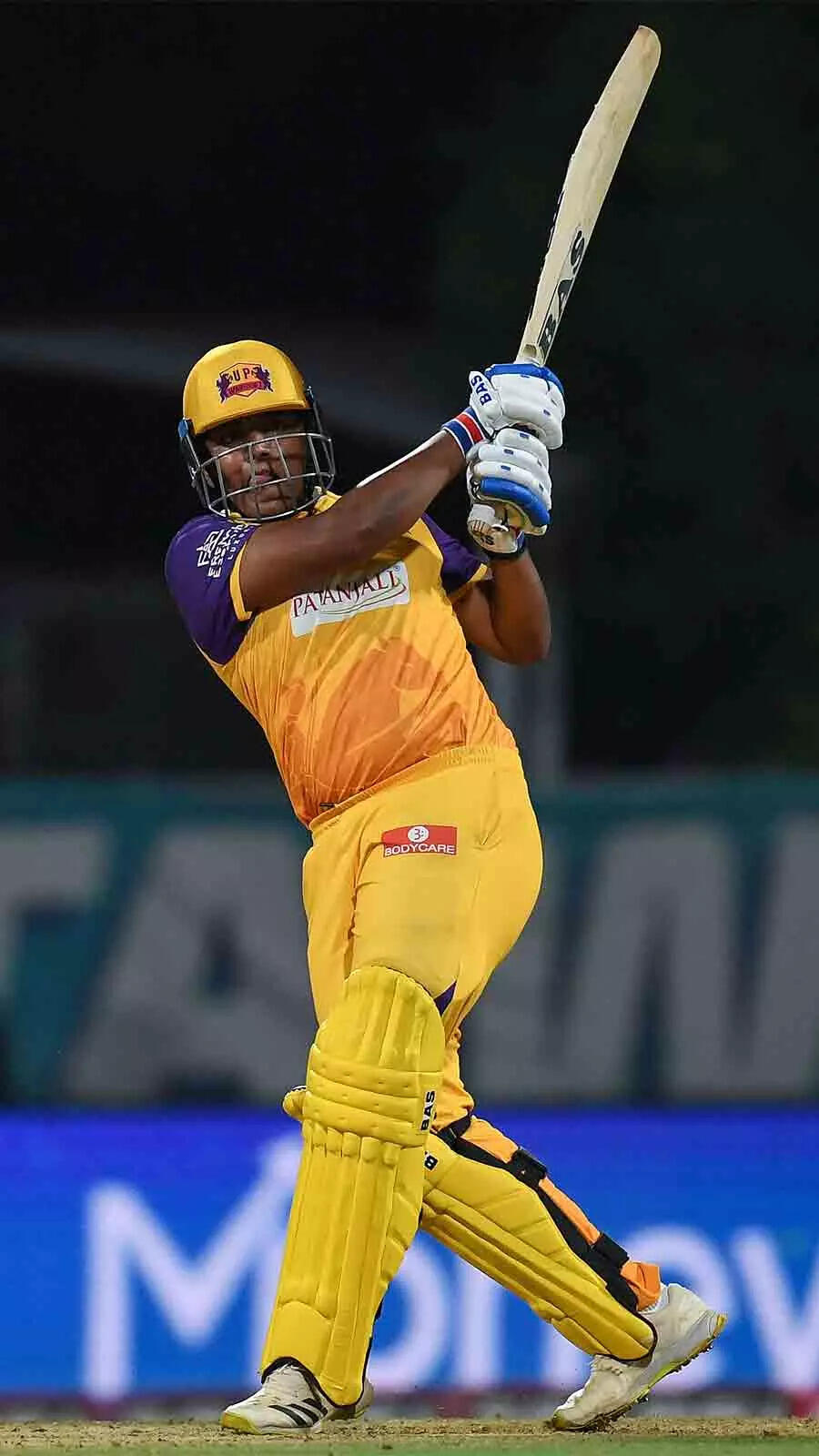 Issy Wong: MI vs UPW Highlights: Issy Wong, Nat Sciver-Brunt shine as ...