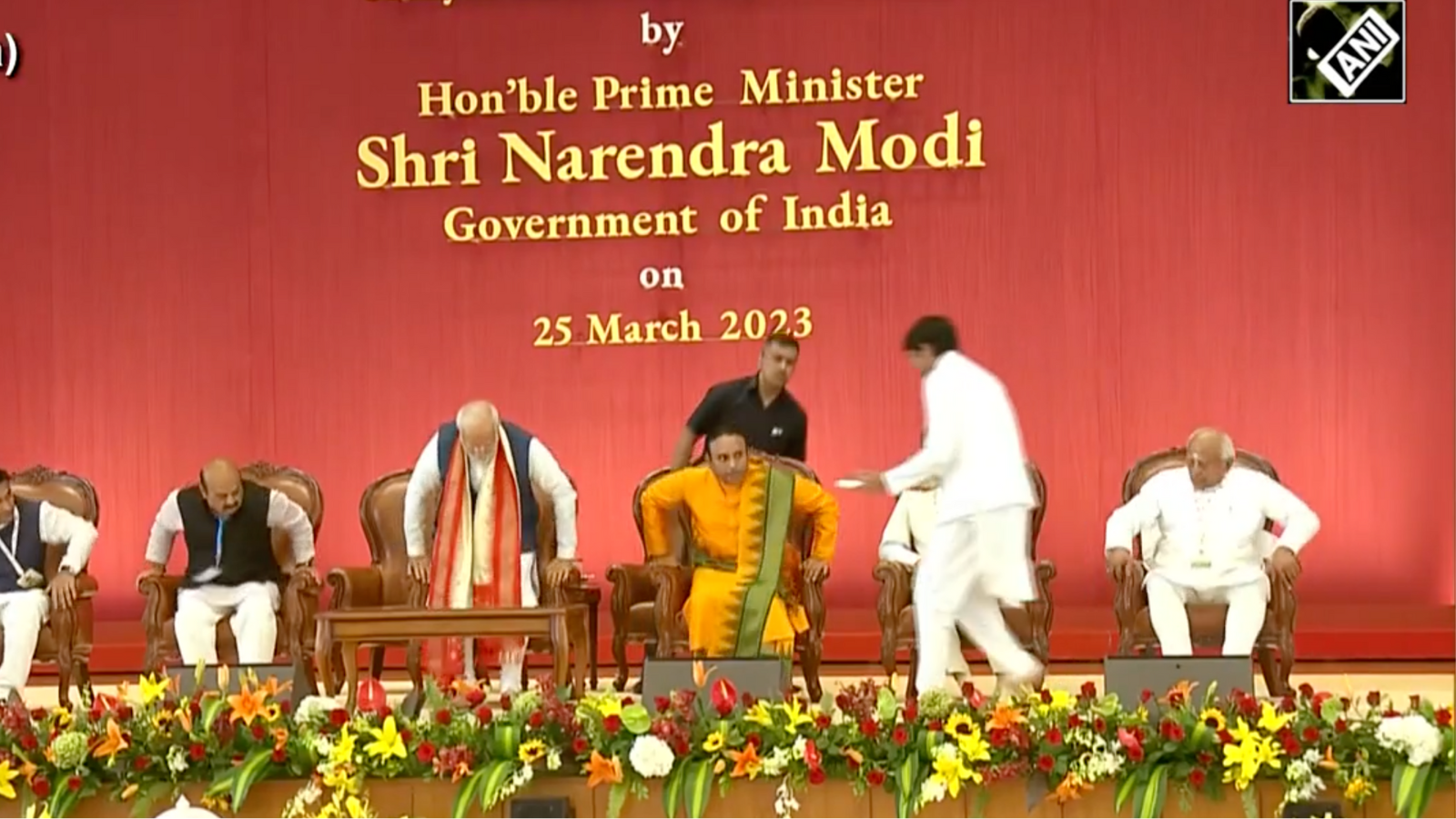 PM Modi inaugurates Sri Madhusudan Sai Institute of Medical Sciences ...
