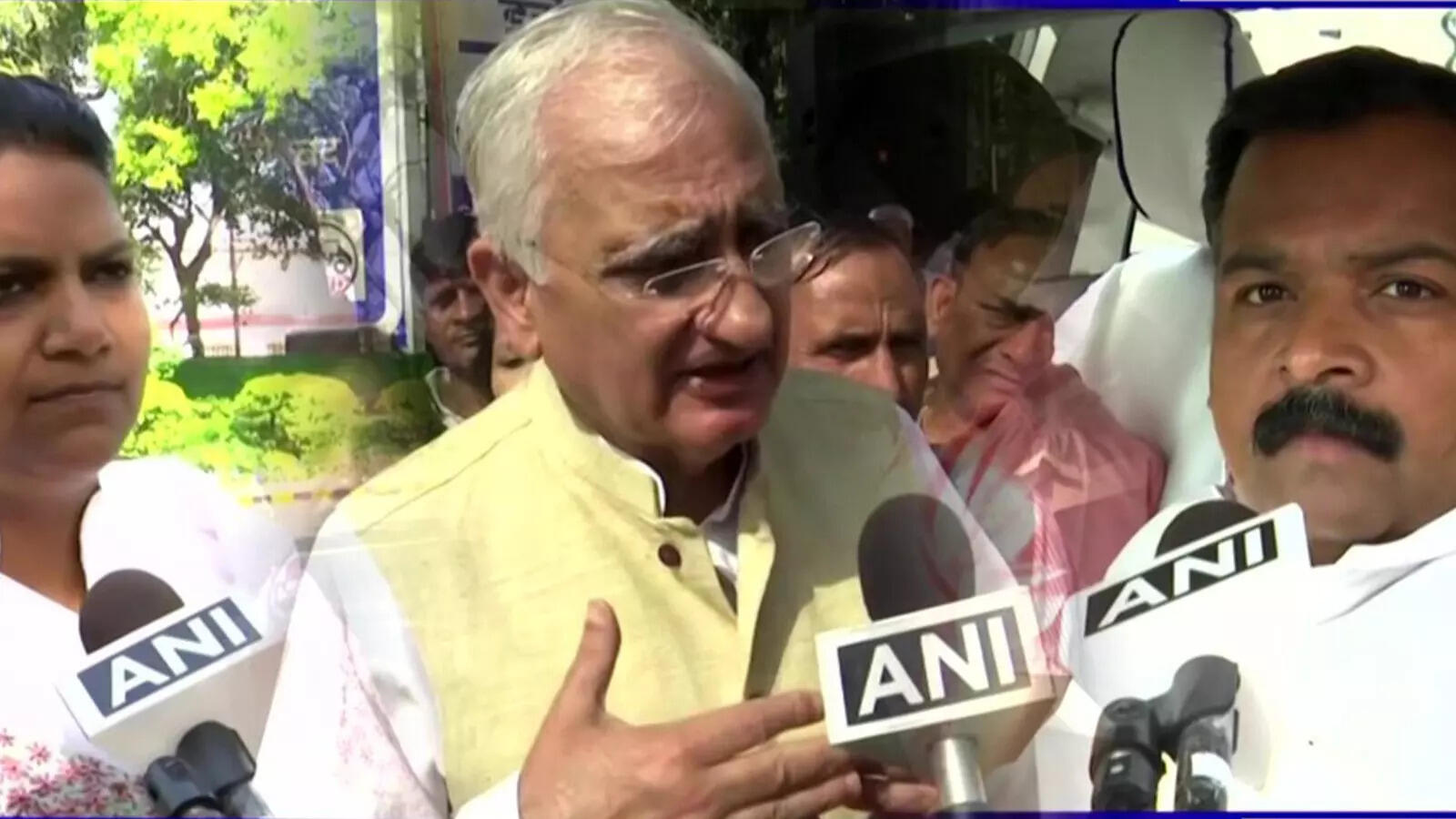Delhi: Congress leaders reacts to ‘Sankalp Satyagrah’ at Raj Ghat