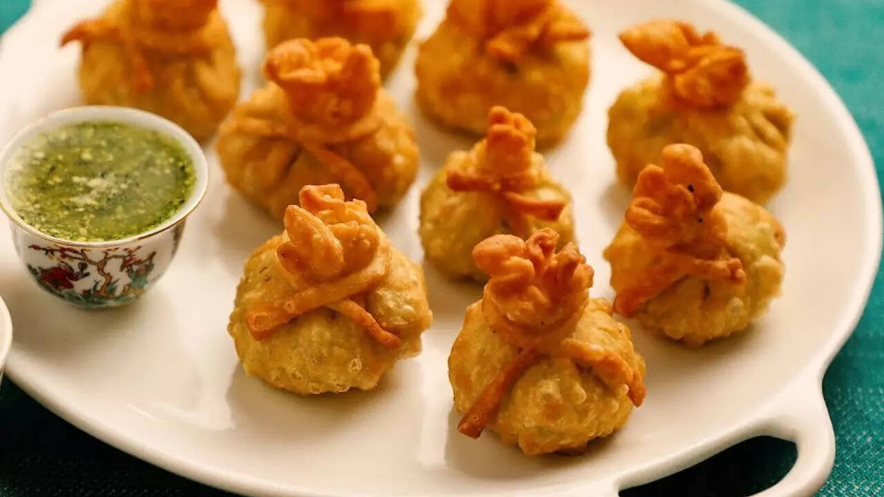 Watch: How to make Potli Samosa - Times Food