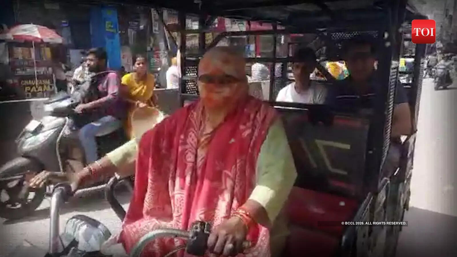 Meet the female e-Rikshaw driver who drives rikshaw to teach children ...