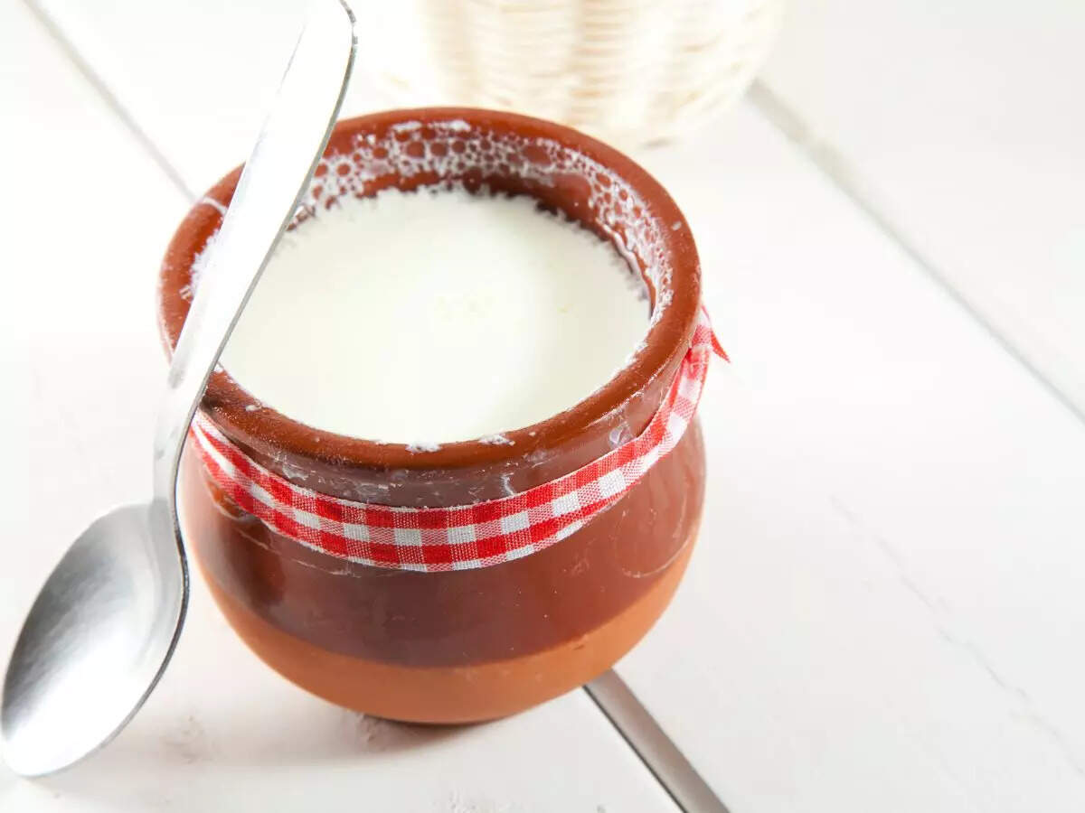 Adding this 1 thing can help you set thick curd at home