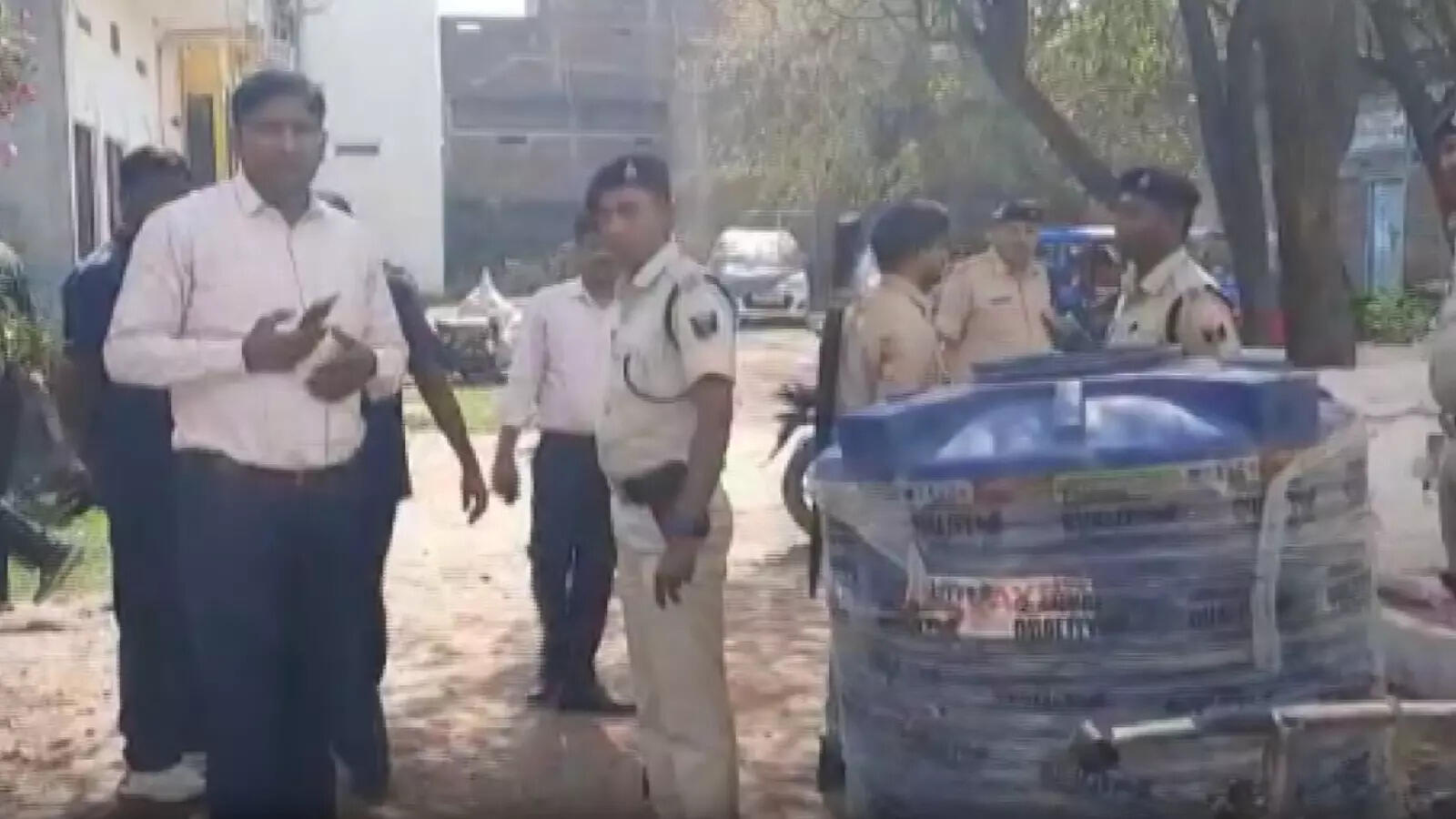 FSL team investigates bomb blast spot in Sasaram, Bihar