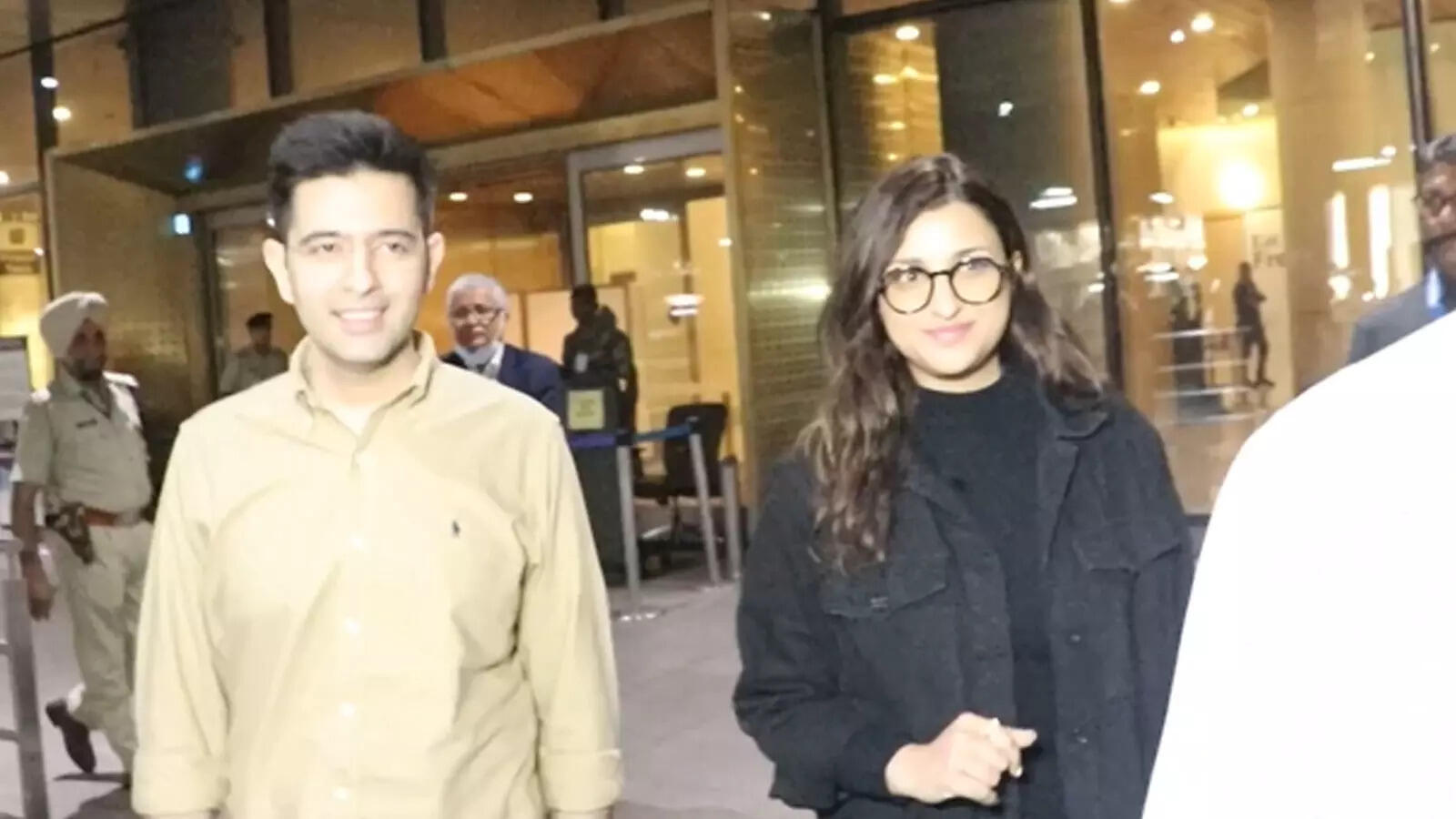 GOOD NEWS! Parineeti Chopra all set to get engaged with Raghav Chadha in first week of April in ...