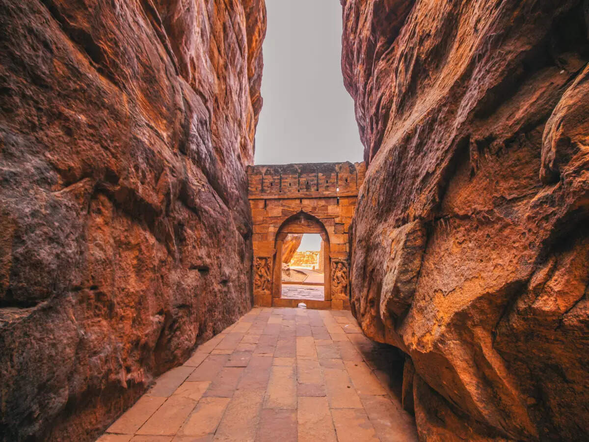 What makes Badami Caves complex in Karnataka so unique?, Karnataka ...