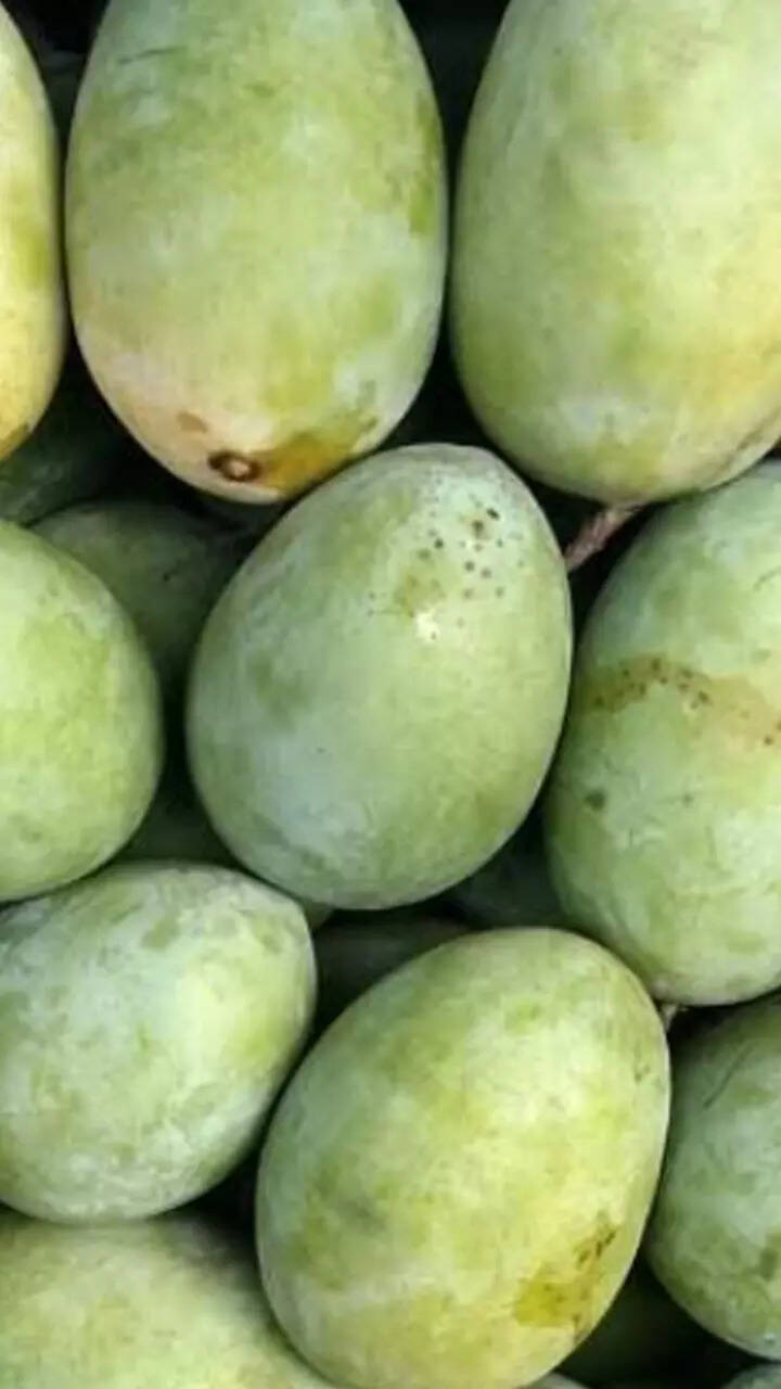 Varanasi Food: Banarasi Paan, Langda mango from Kashi make it to GI ...