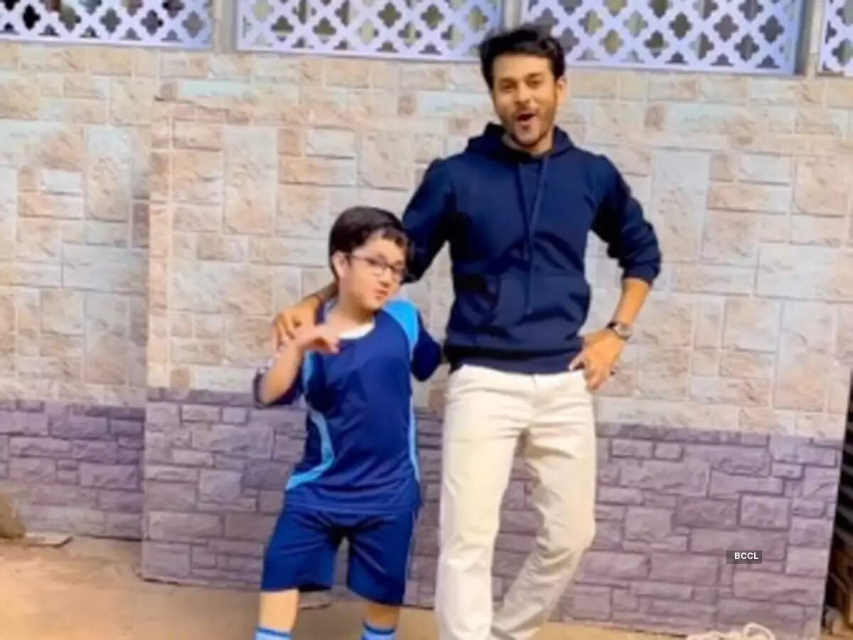 Jay Soni crosses 100 episodes on Yeh Rishta Kya Kehlata Hai: says, 'As ...