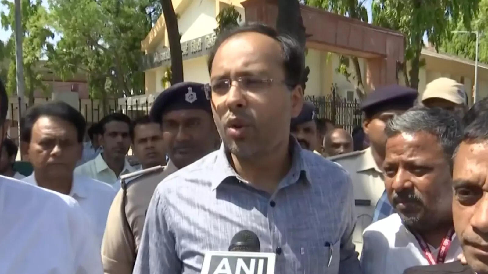 Internet services will resume after April 6 if situation remains normal ...