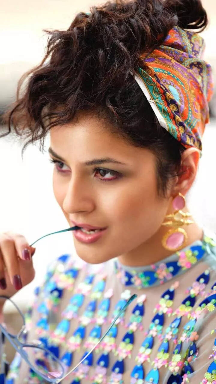 Shehnaaz Gill’s fans root for the actress as she shares the ‘Kisi Ka ...