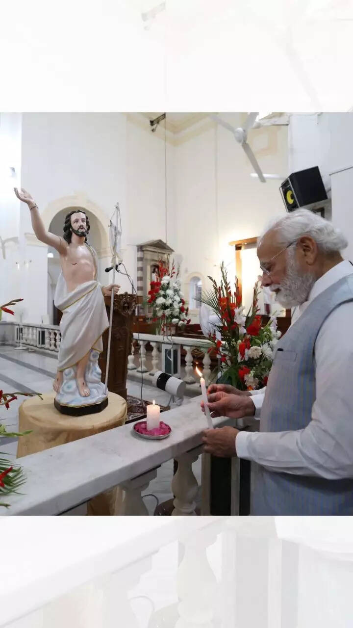 PM Narendra Modi visits Delhi church on Easter | Delhi News - Times of ...