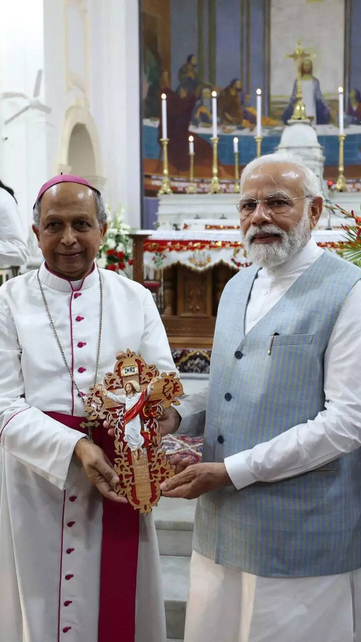 PM Narendra Modi visits Delhi church on Easter | Delhi News - Times of ...
