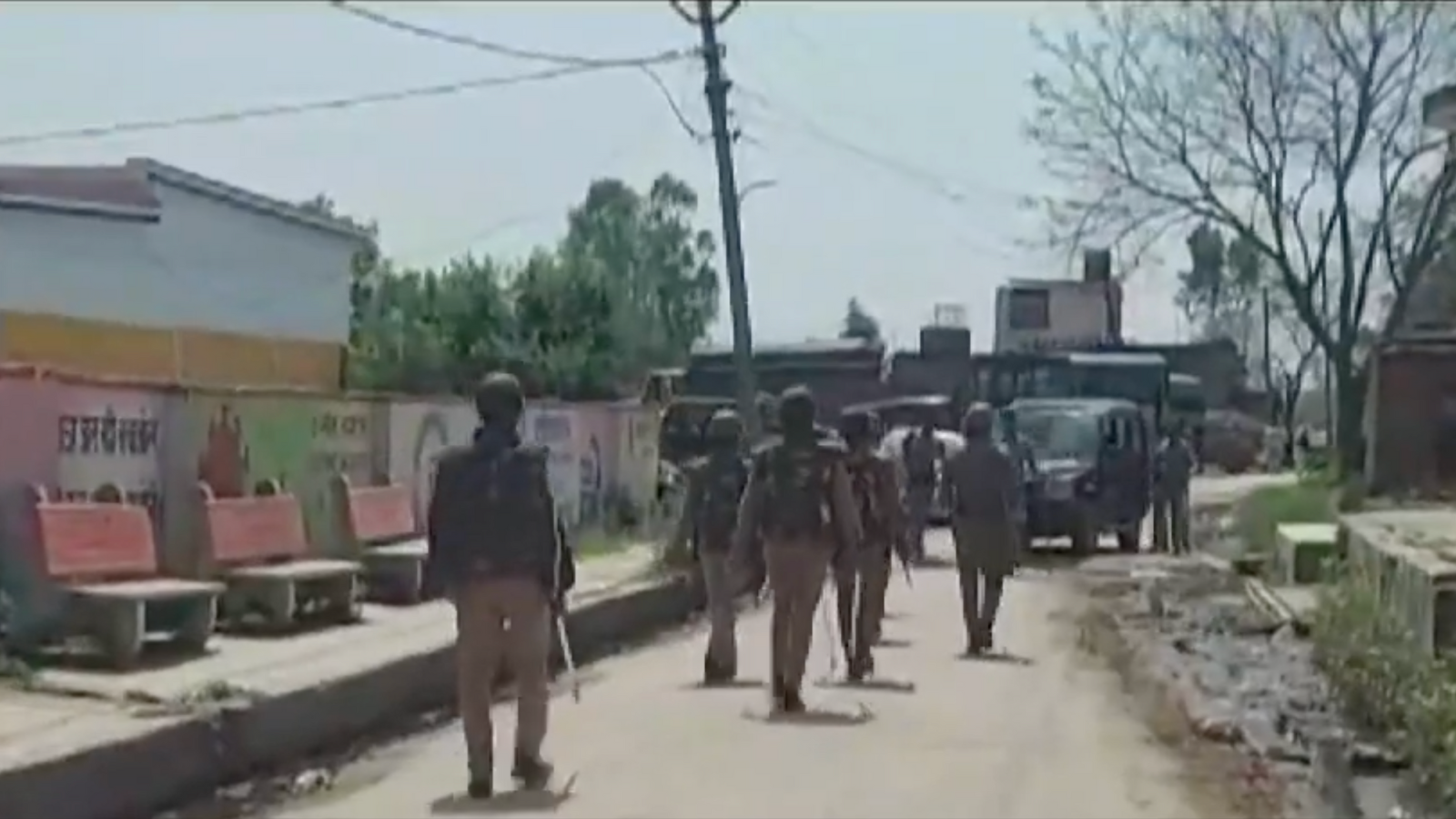 Meerut: Murder victim's kin set houses of accused on fire, cops ...